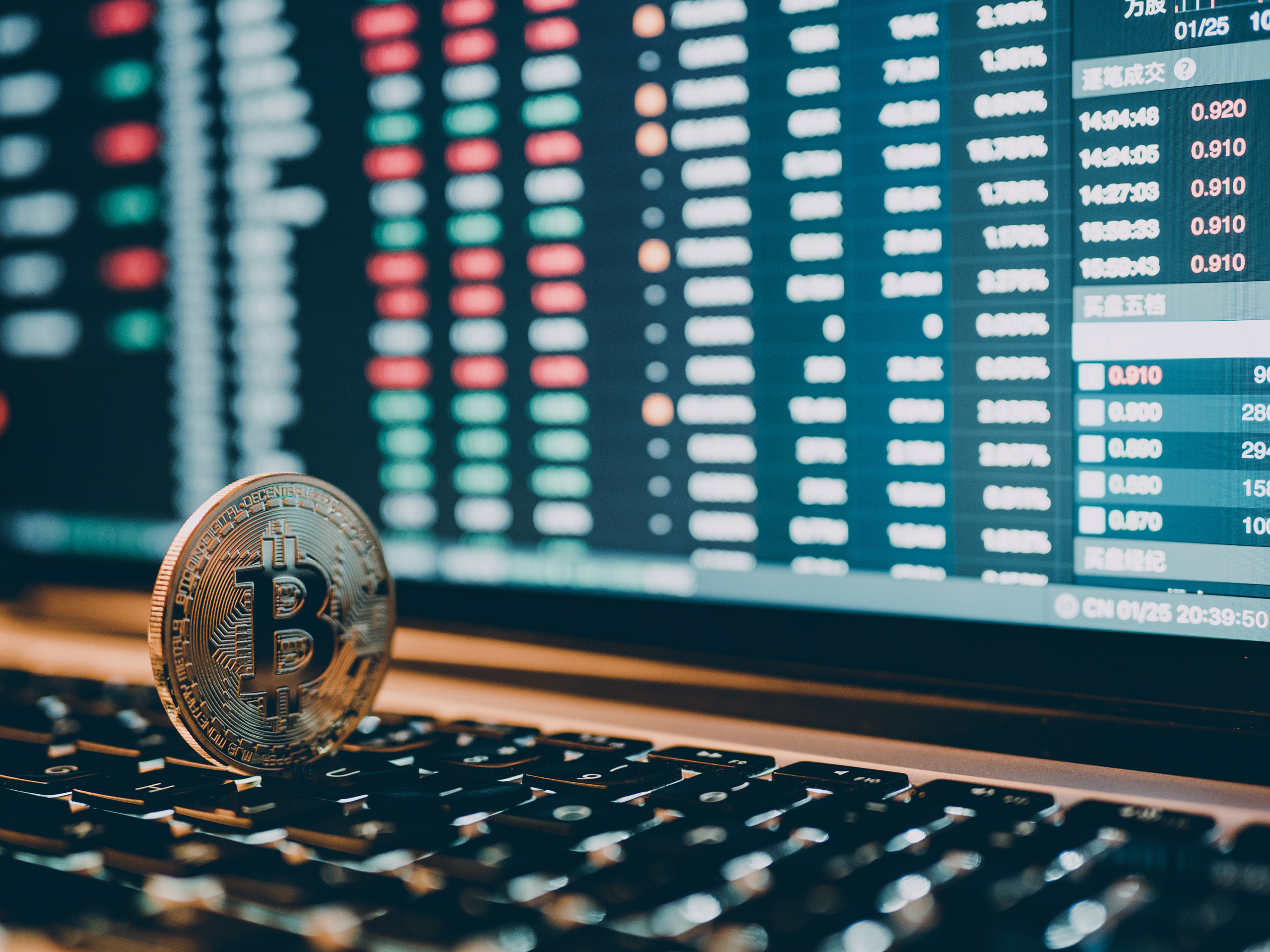 cryptocurrency-and-stock-market-business-concept-WS529EJs-scaled.jpg